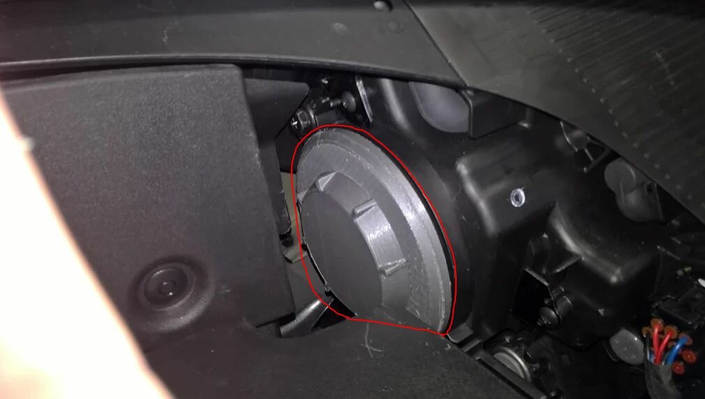 Крышка фары Kia Niro LED лампы 654645654654 практичное решение