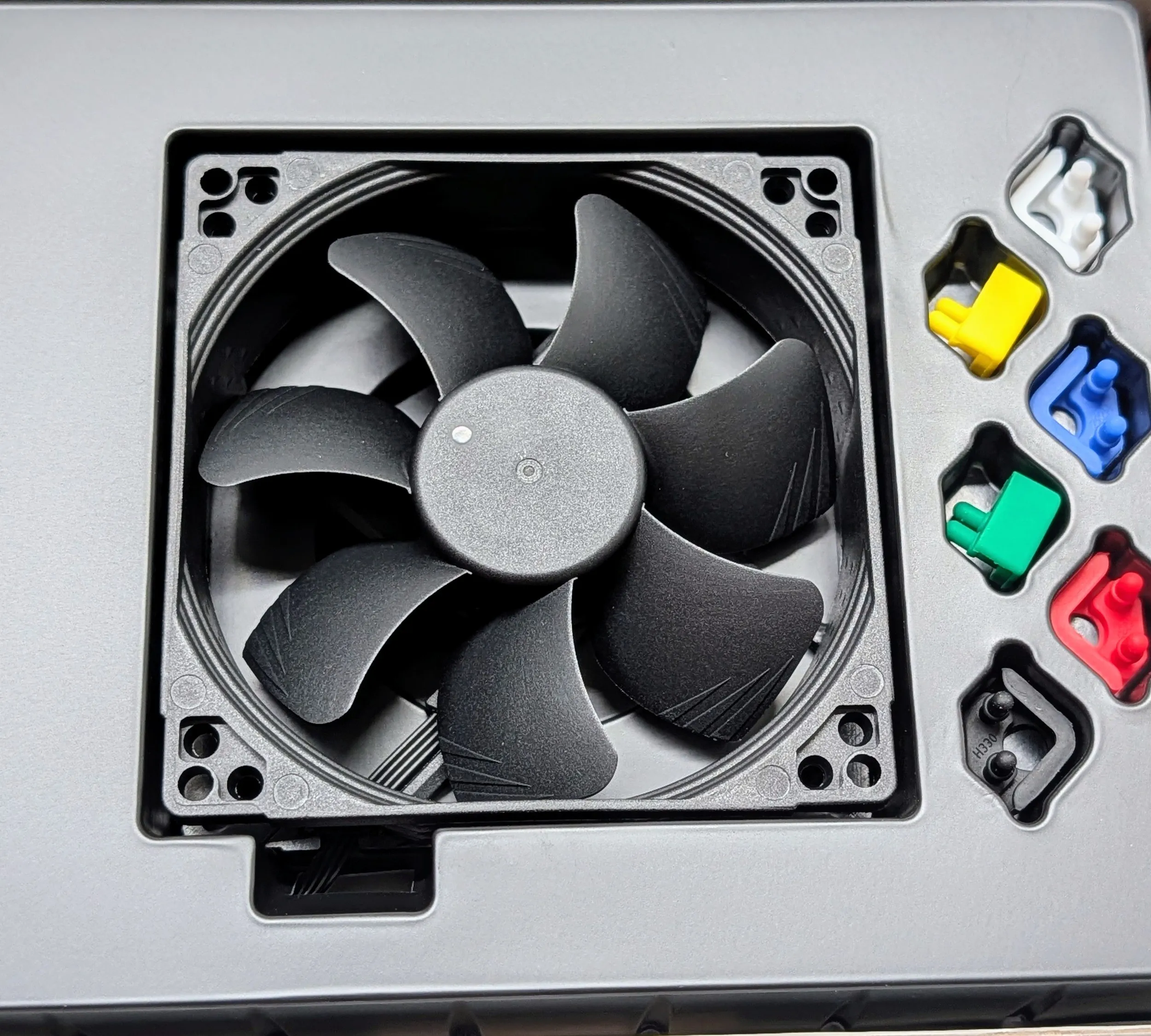 Вeнтилятор для корпуса Noctua NF-A9 PWM chromax.black.swap 92x92x25 мм кулер