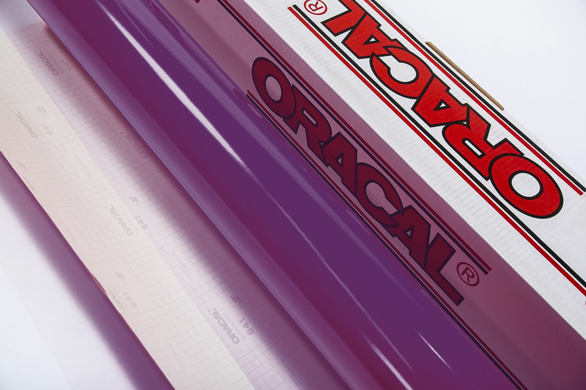 Пленка самоклеящаяся Oracal 641 G 040 1*50 м фиолетовая, глянцевая, рулон