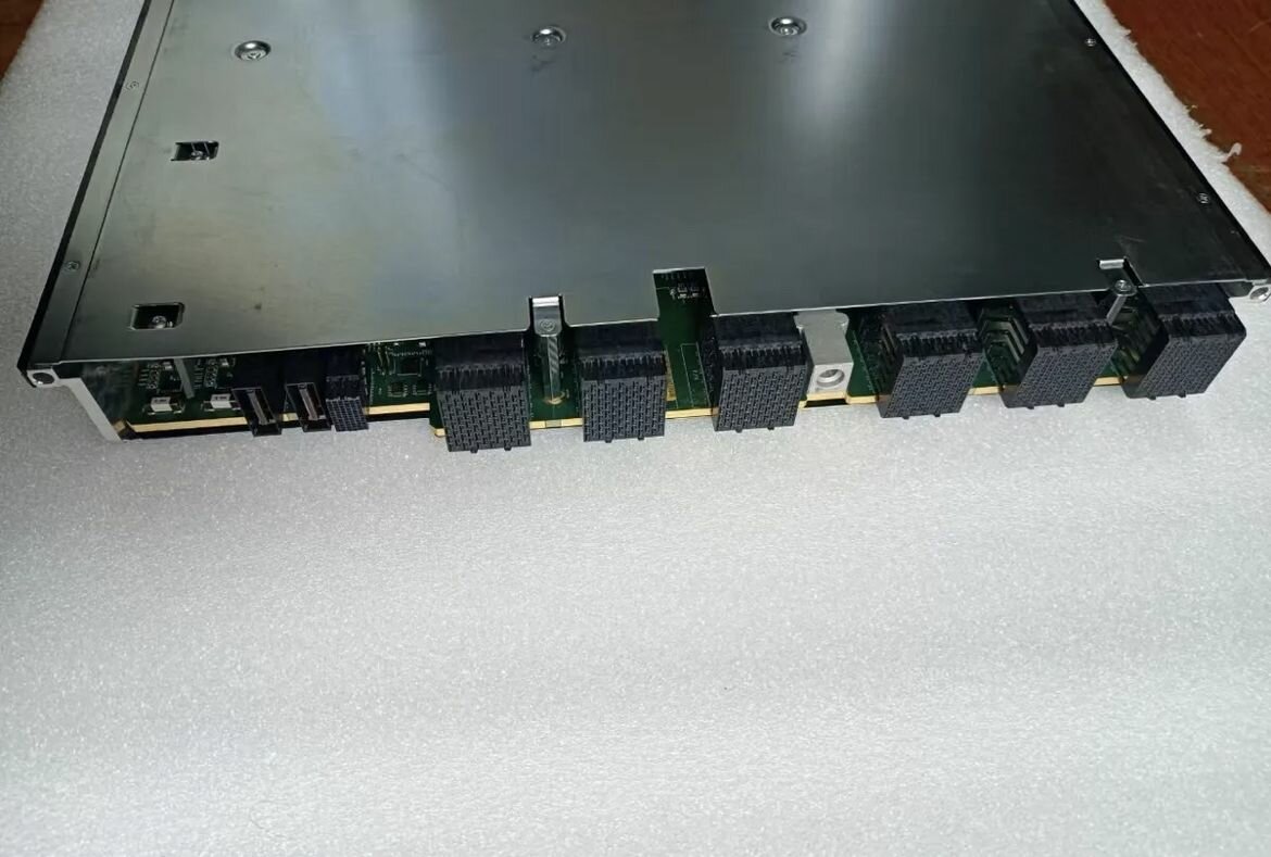 Интерфейсный модуль Juniper QFX10000-36Q — фото 1