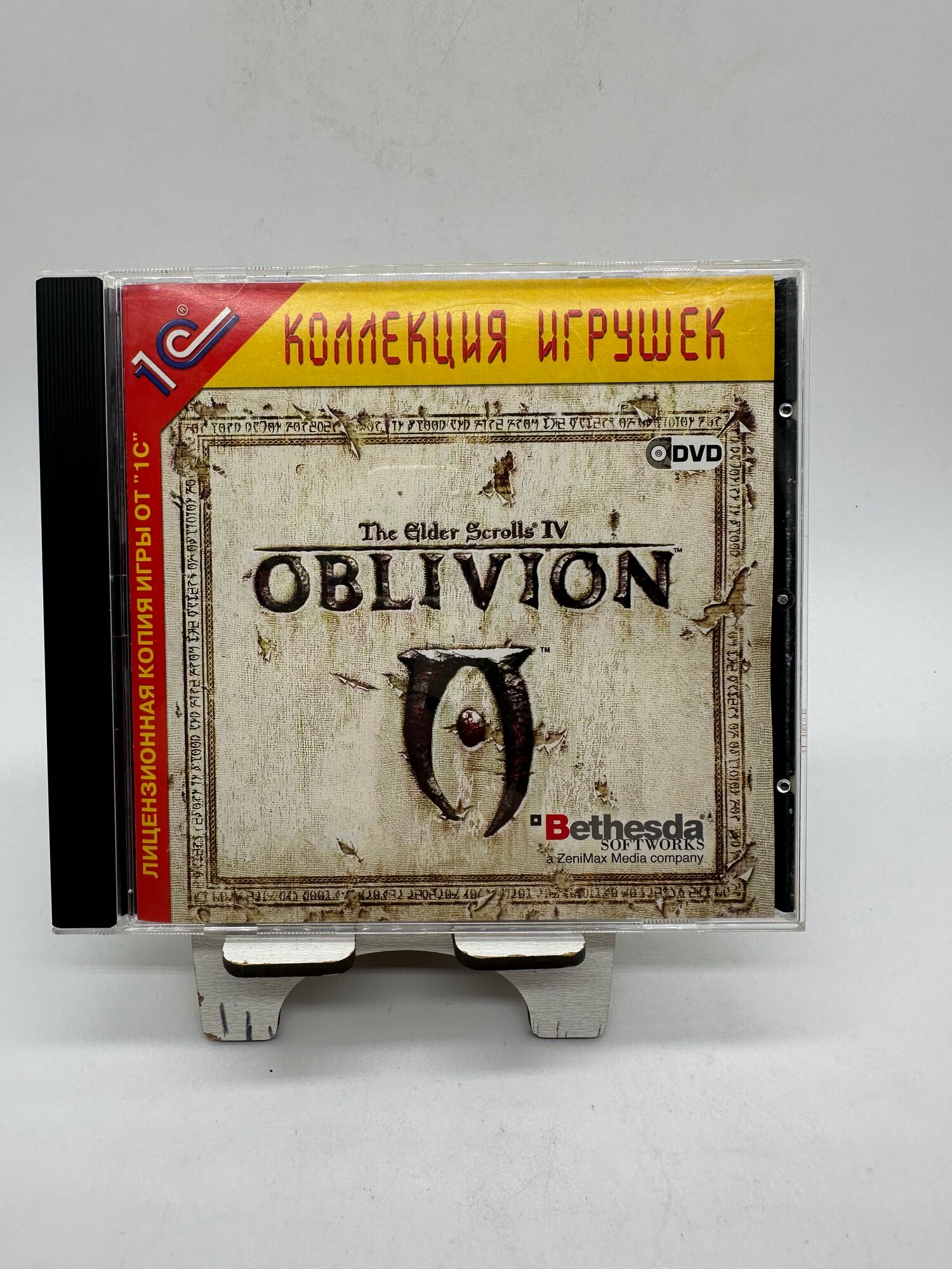 Диск с игрой the elder scrolls IV Oblivion (русская версия) для пк лицензия