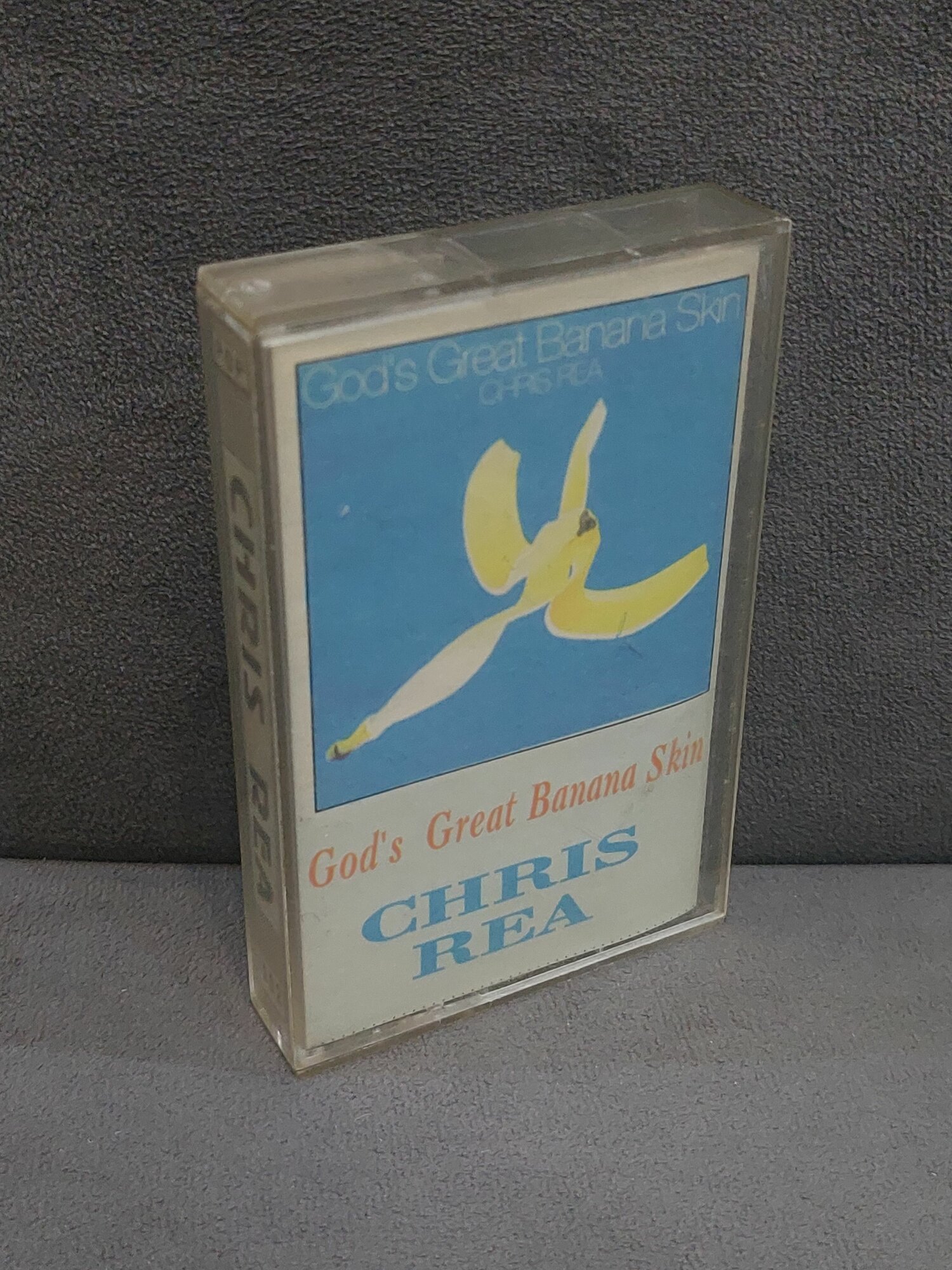 Аудиокассета Chris Rea - God's Great Banana Skin