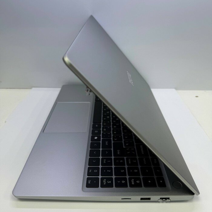 Ноутбук TECNO MEGABOOK K15S AMD — фото 1