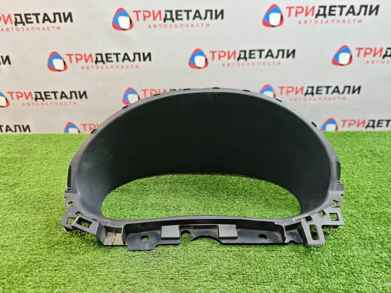 Накладка панели приборов Лада Ларгус 1.6 K4M 2013 (б/у)
