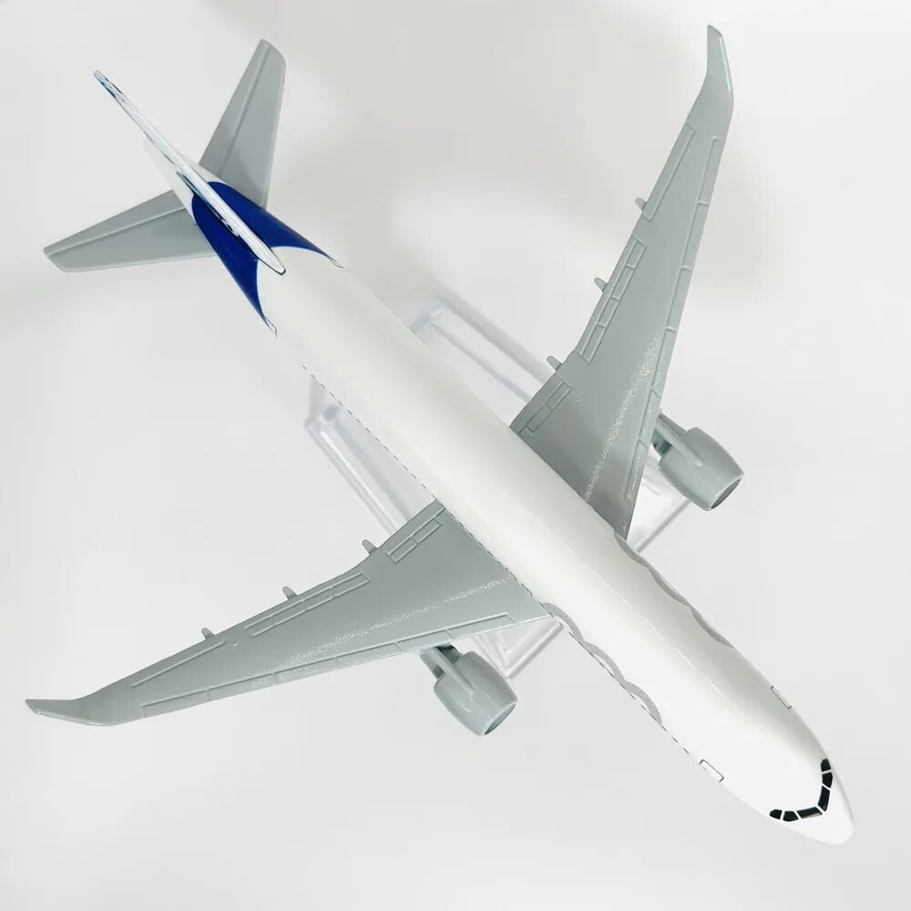 Сборная модель самолета Airbus A320, 1/500, металл, пластик, 16 см, бежевый — фото 1
