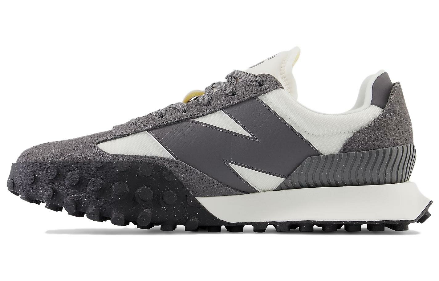 Кроссовки New Balance 2002