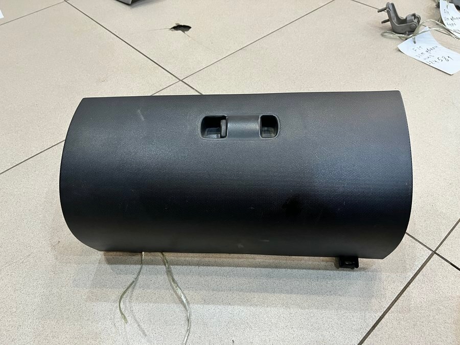 Бардачок от Honda Fit 2001-2008