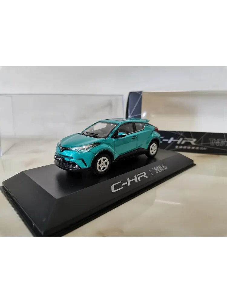 Модель автомобиля 1:43 Toyota C-HR седан из сплава Яшма