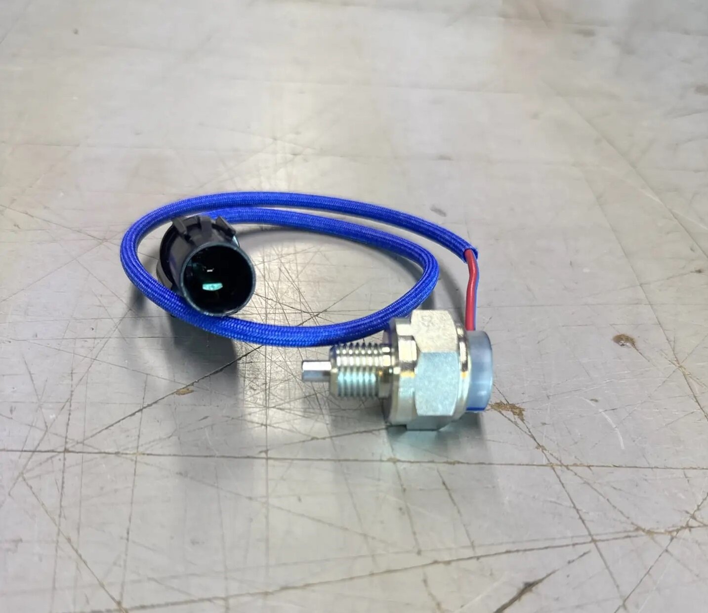 MITSUBISHI 25535W040P Датчик лампы полного привода Mitsubishi 25535W040P