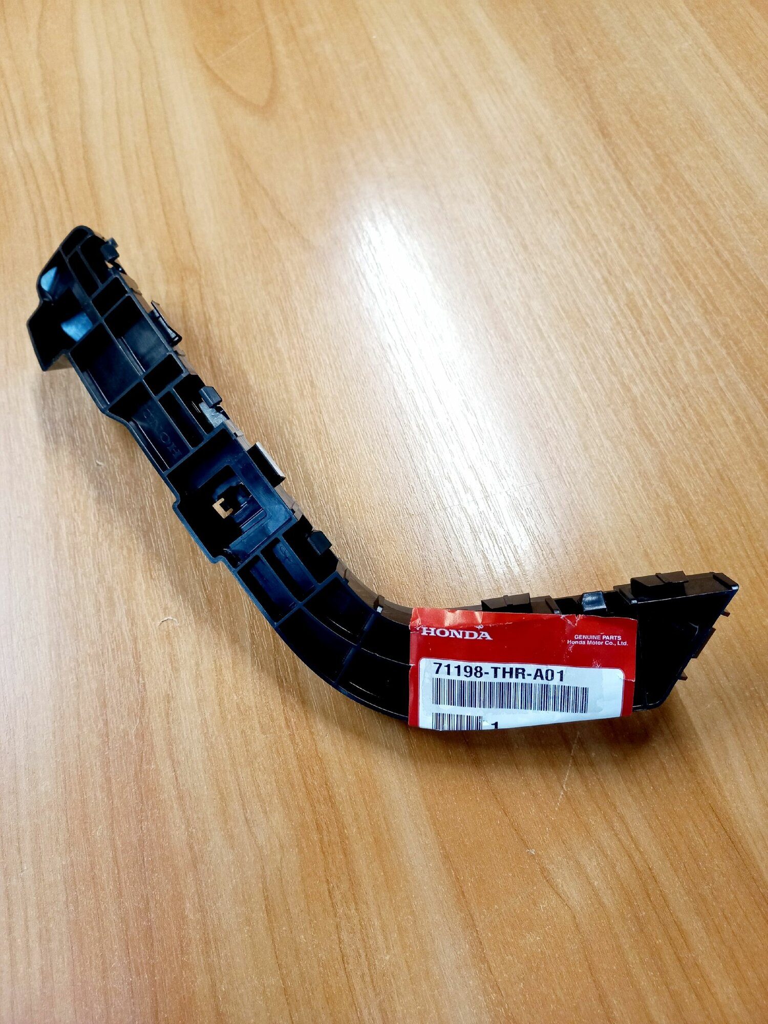 Кронштейн (левый) переднего бампера 71198-THR-A01 (org) Honda
