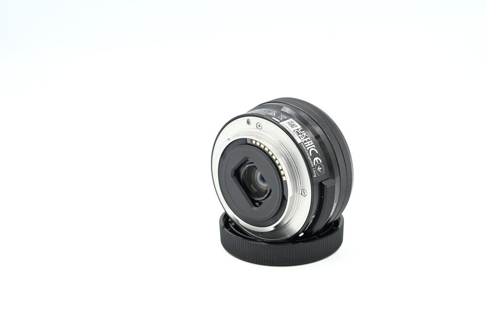 Объектив Sony E 16-50mm f/3.5-5.6 PZ OSS