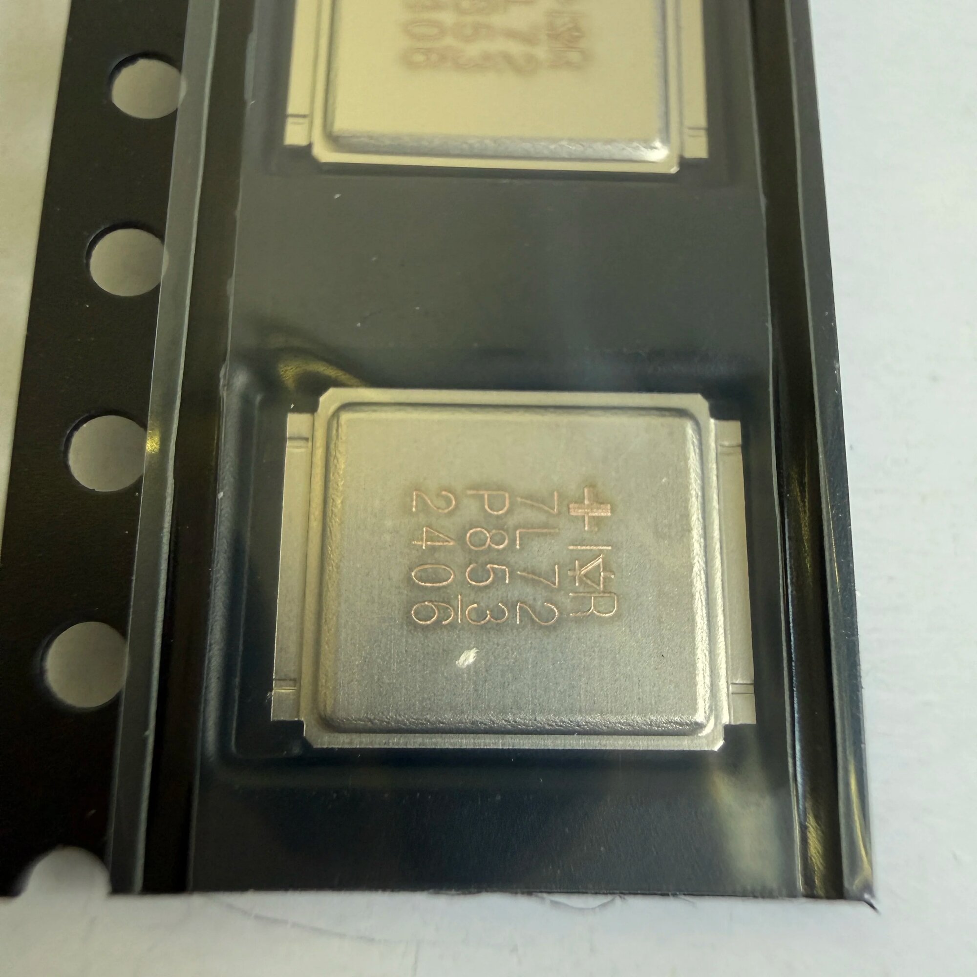 5 шт./лот IRL7472L1TRPBF (MOSFET)