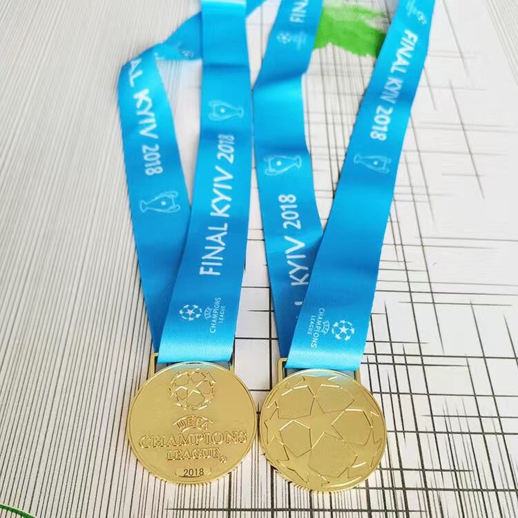 Медаль Лиги чемпионов УЕФА 2018 - Официальный футбольный сувенир