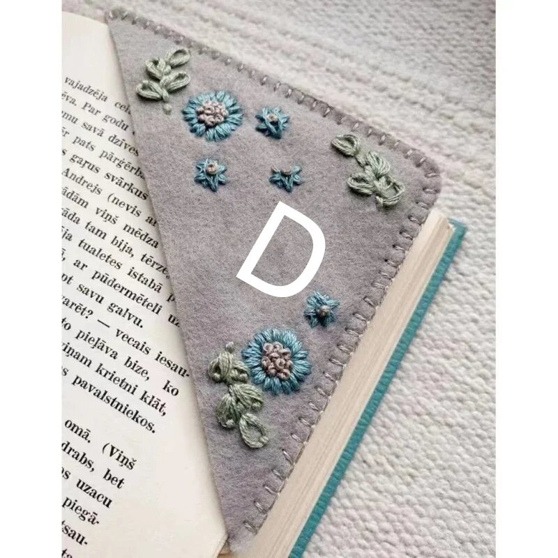 Закладка для книги с вышивкой, серая, цвет 4