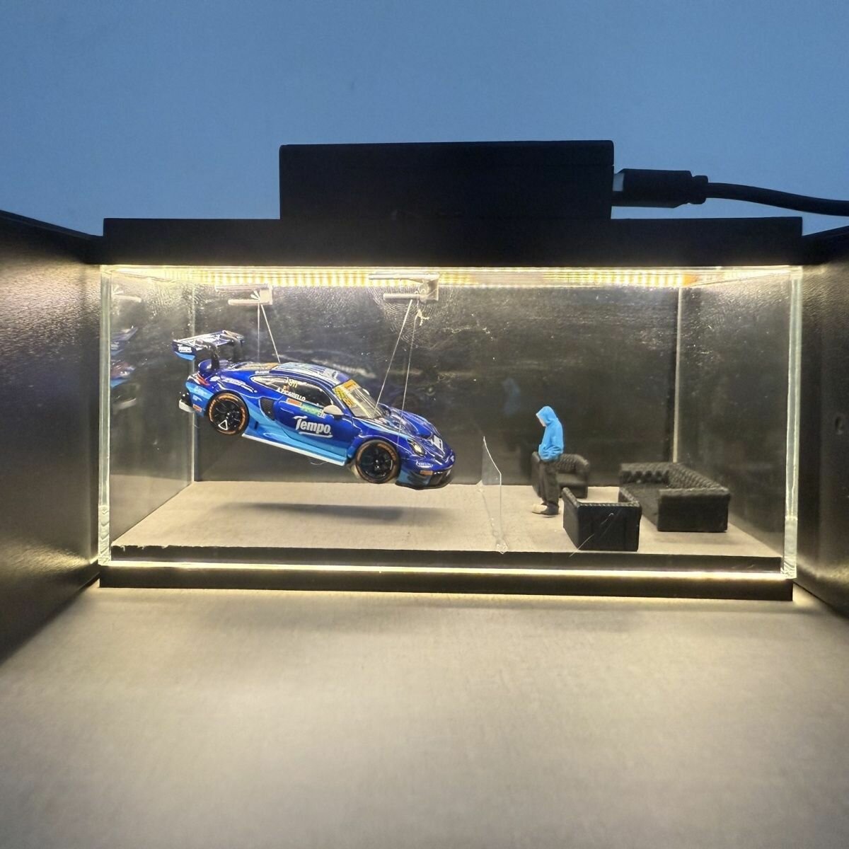 Car Bay Гараж для машинок 1:64. ручная работа (Без модели автомобиля). Игрушечный гараж для моделек. Подарок мальчику