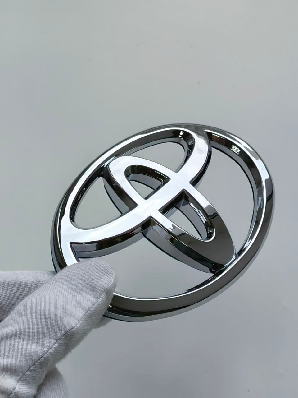 Эмблема Toyota 100*68 мм шильдик логотип Toyota Тойота значок