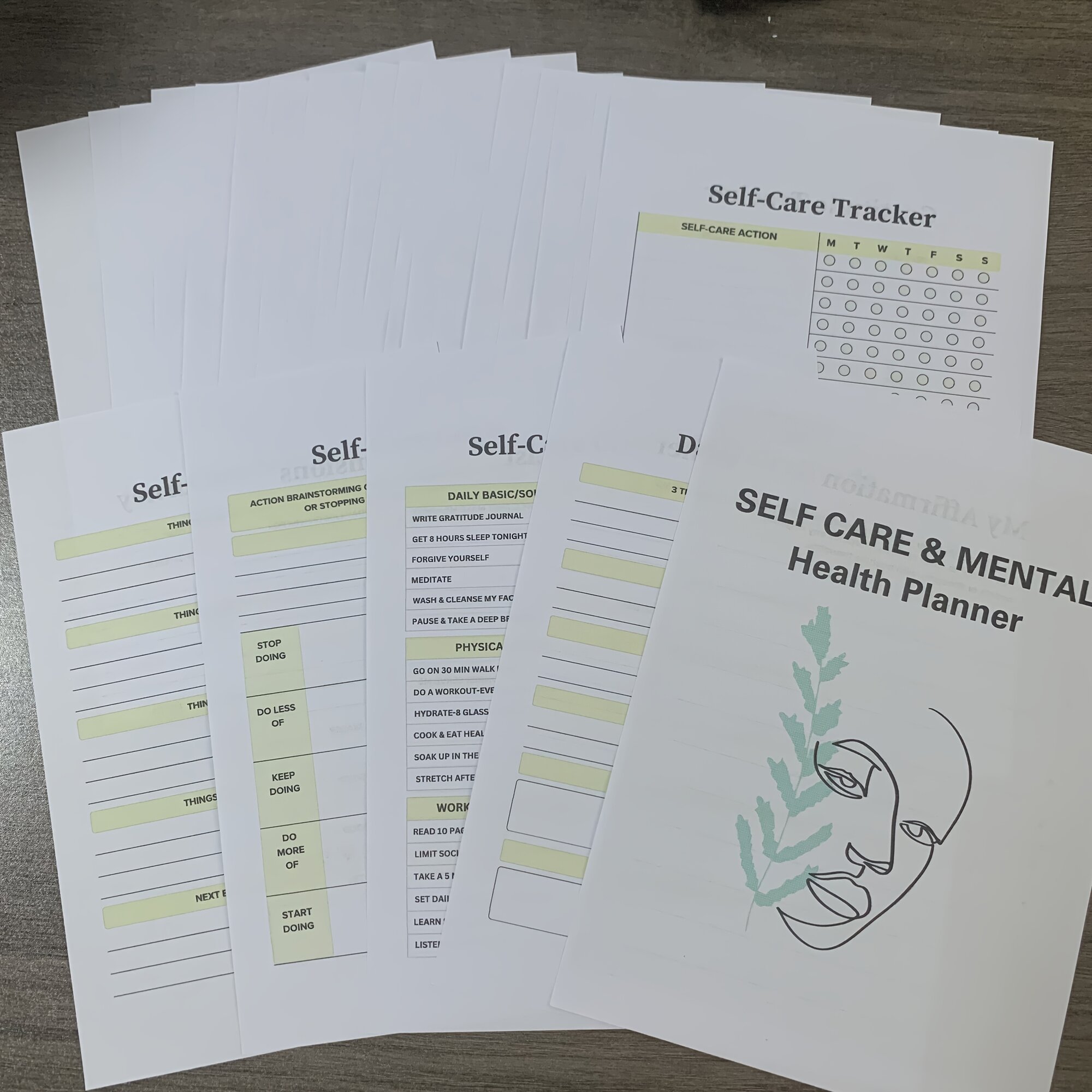 Планер для саморазвития Self Care Planner с чек-листами и целями, еженедельными намерениями для самолюбия, управления тревожностью и достижения целей