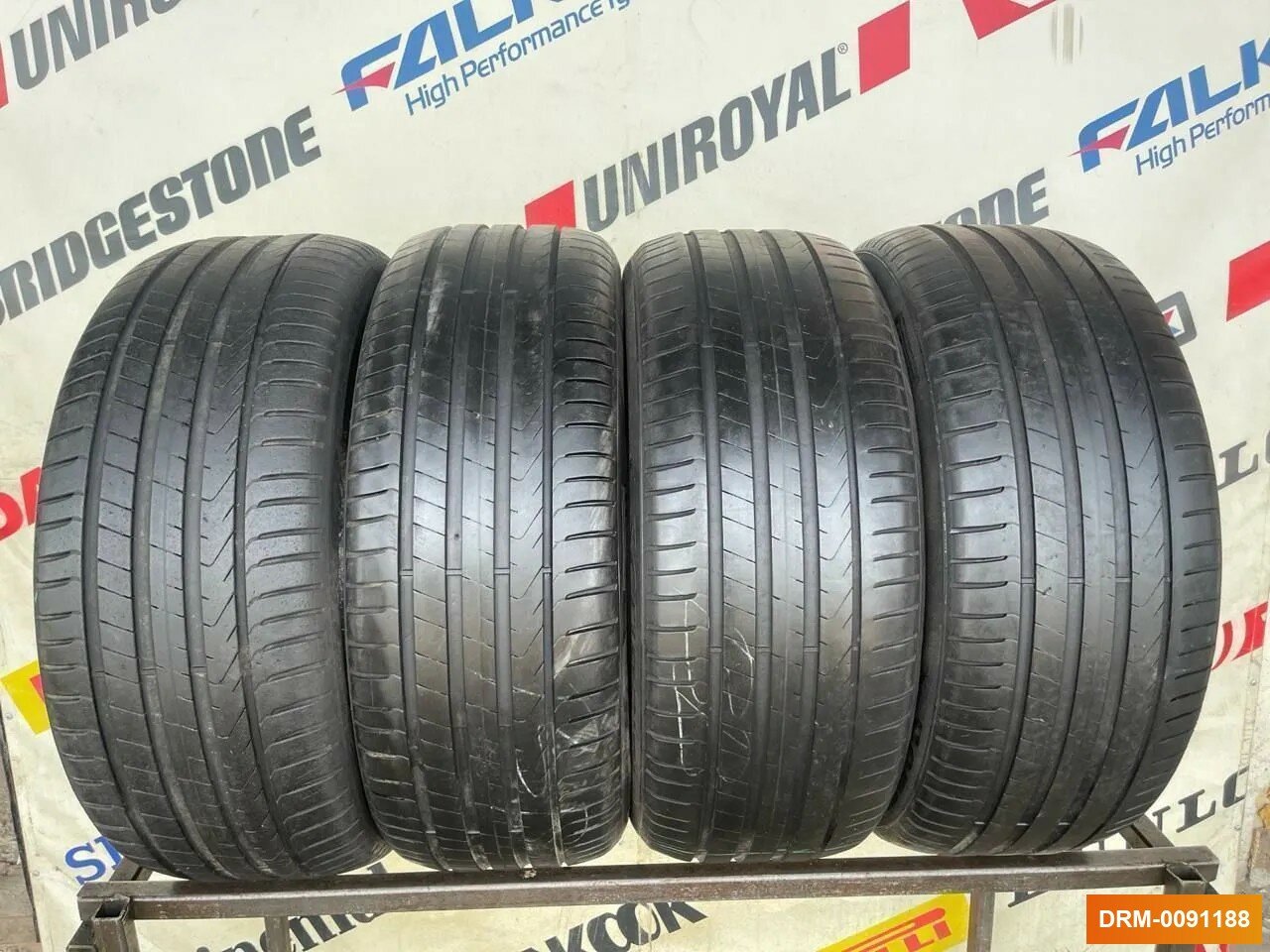 Комплект (4 шт) летних БУ шин Pirelli Scorpion 255/45 R19 35% износ 3933010761