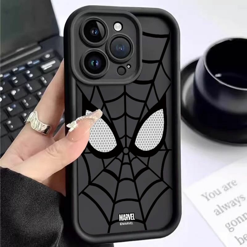 Чехол на Айфон 11 Про Макс / iPhone 11 Pro Max черный с принтом Спайдер-мен силиконовый удароПрочный