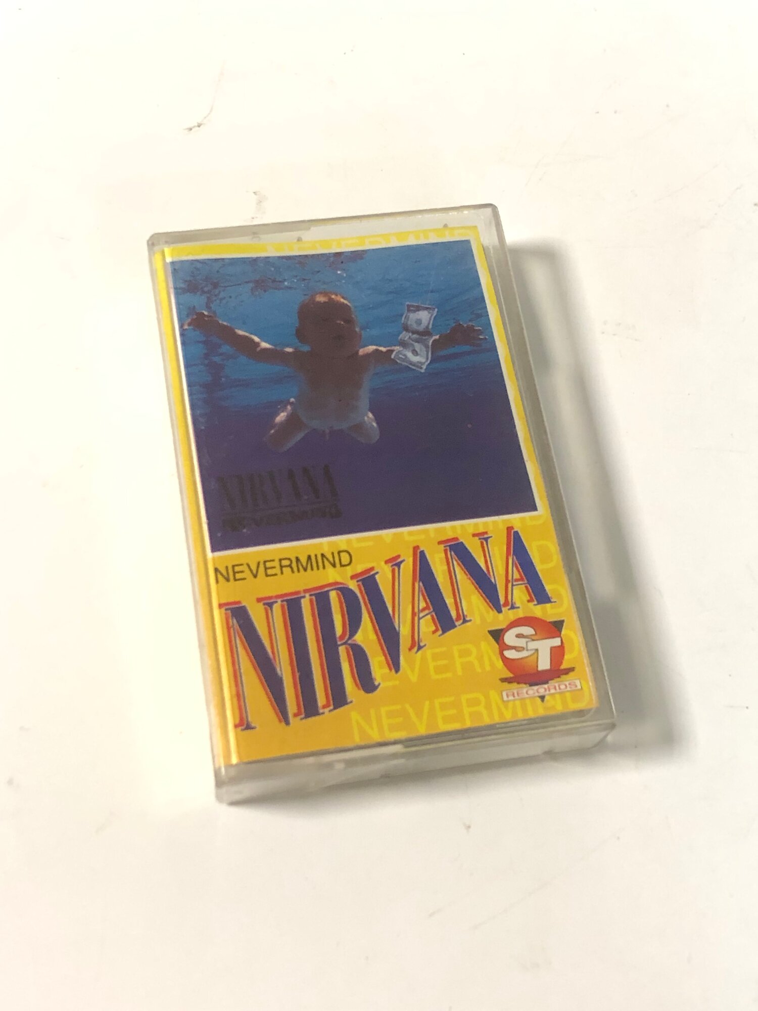 Аудиокассета Nirvana “Necermind”