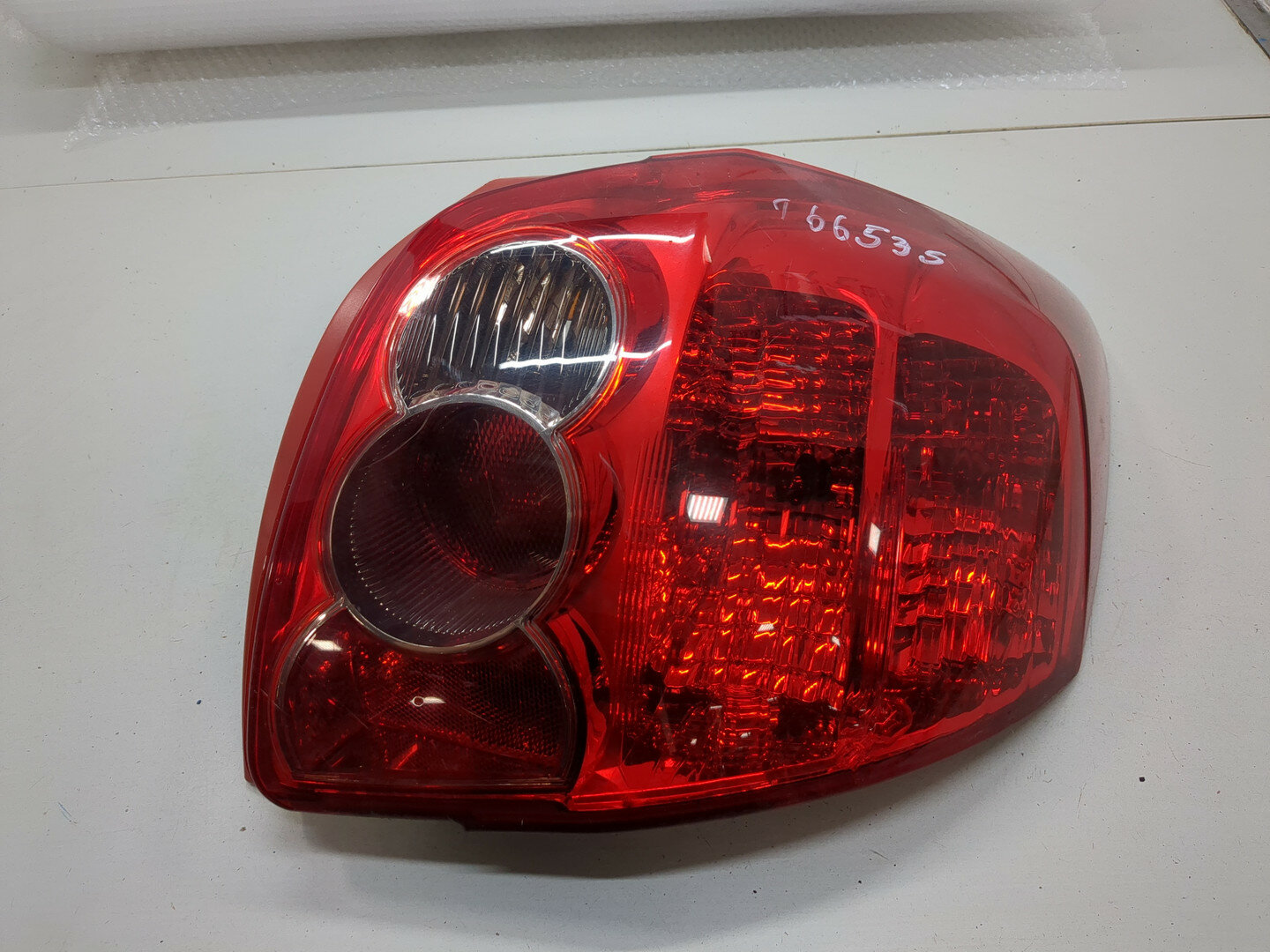 Фонарь (задний) правый Toyota Auris E15 Б/У