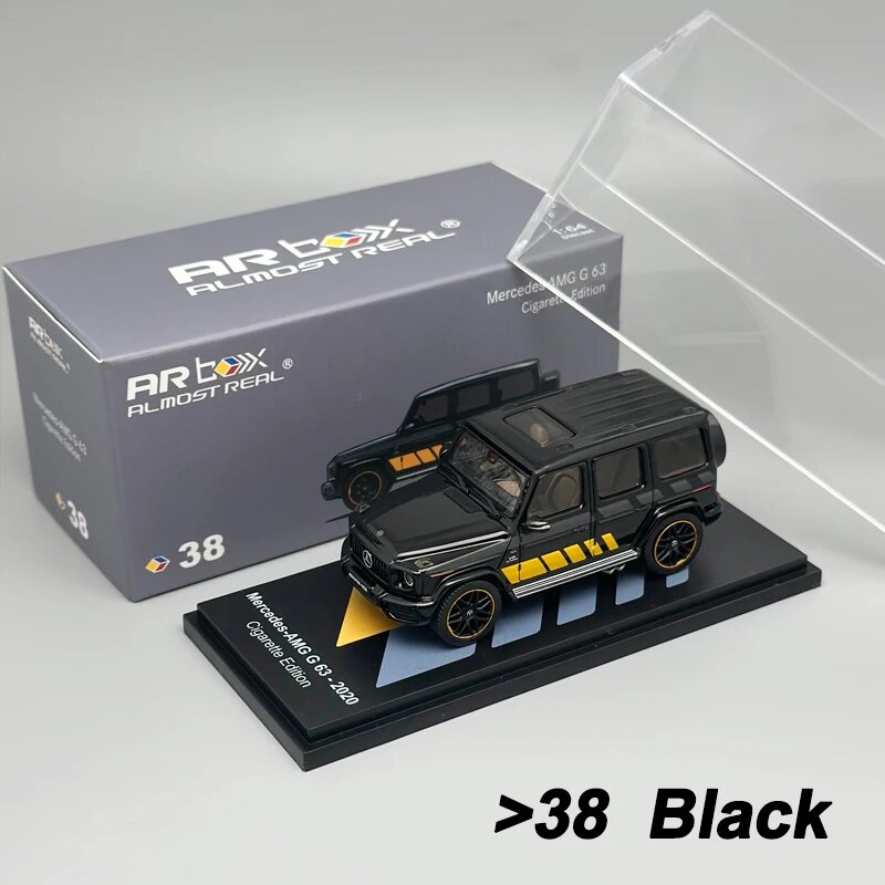 Модель автомобиля Mercedes-AMG G 63 Black-38 1:64