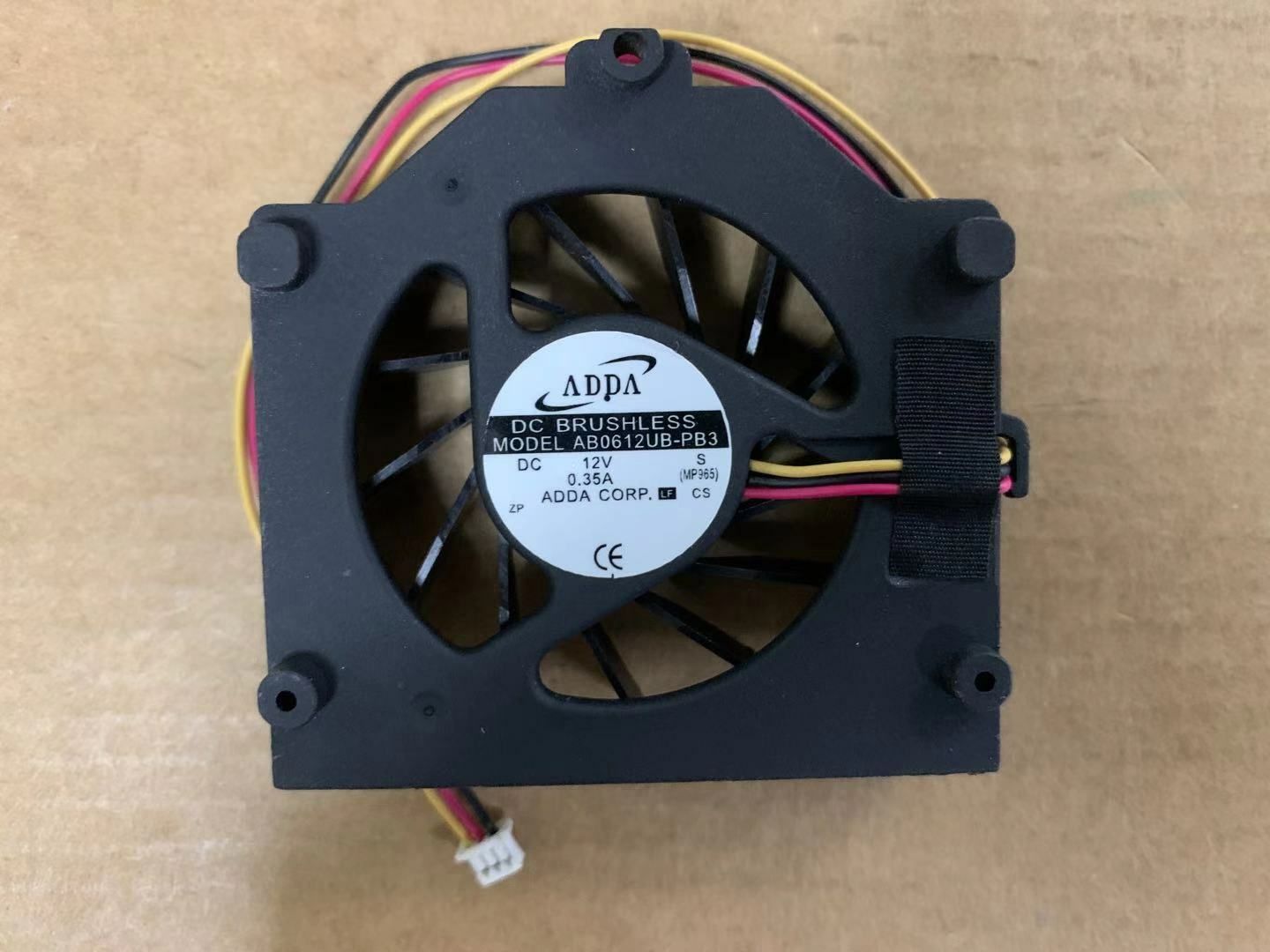 Для ADDA AB0612UB-PB3 вентилятор DC12V 0.35A 3 контактных с 60-дневной гарантией -
