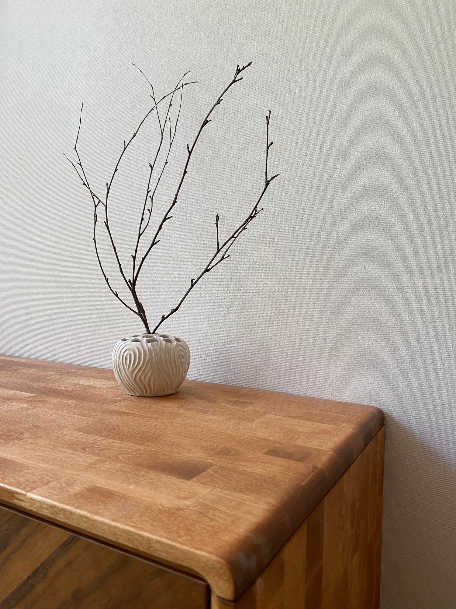 Маленькая керамическая ваза-кензан ручной работы