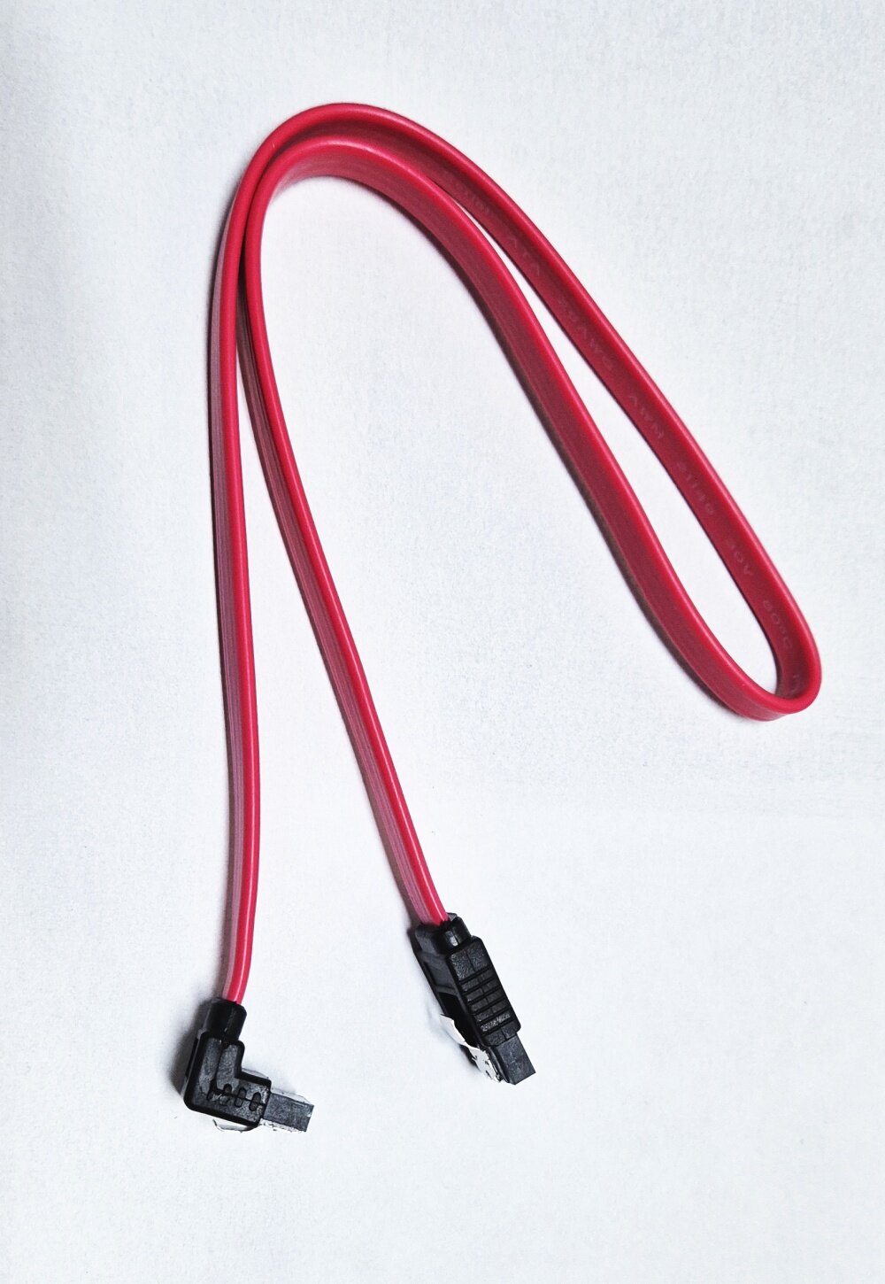 Кабель SATA Generic интерфейсный 45см угловой с защёлками SATA 26 AWG