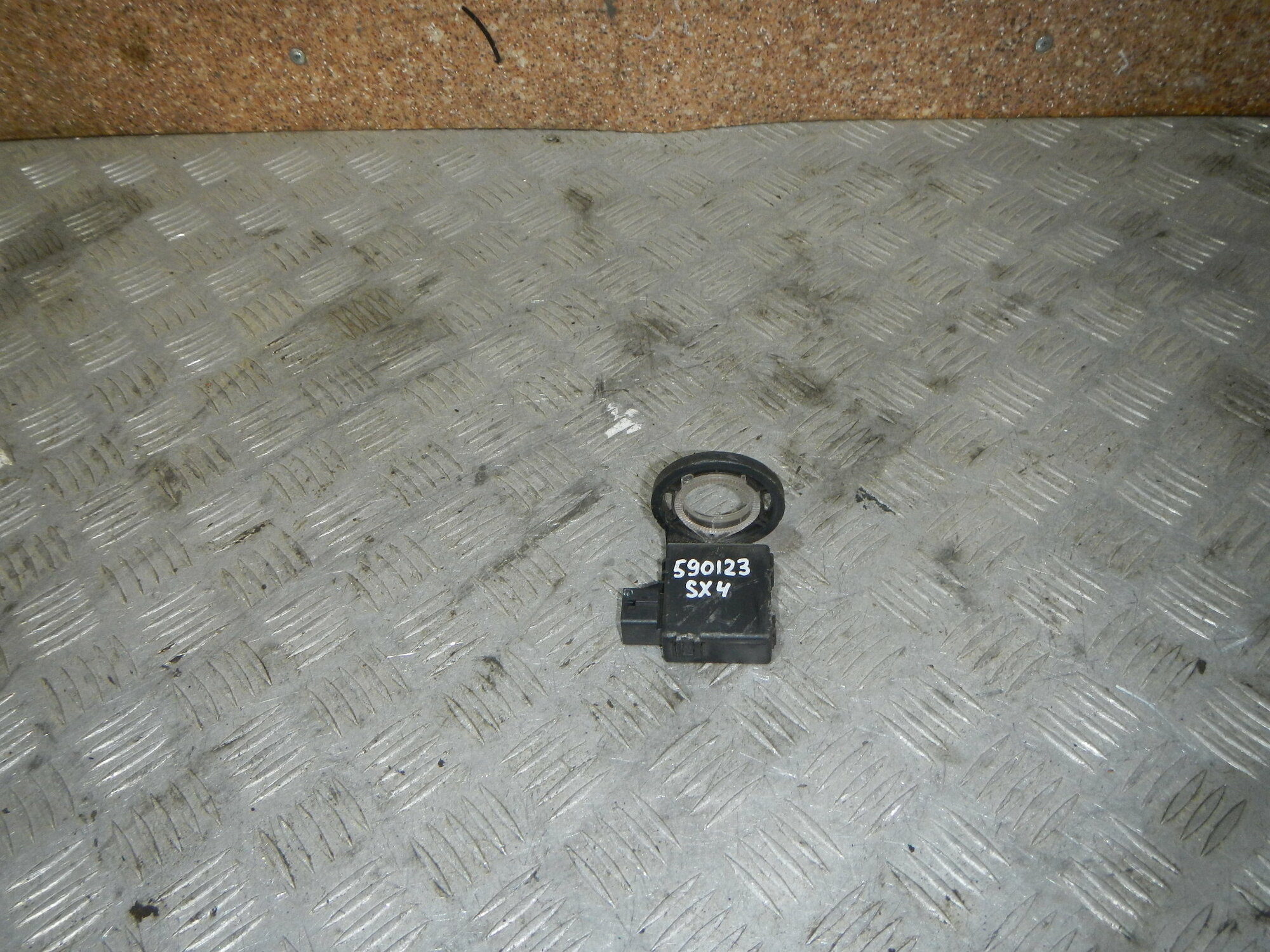 Б/У Иммобилайзер, Suzuki (Сузуки)-SX4 (06-) SUZUKI SX4 (06-) Без видимых повреждений. 590123 SUZUKI арт. 3397065J00