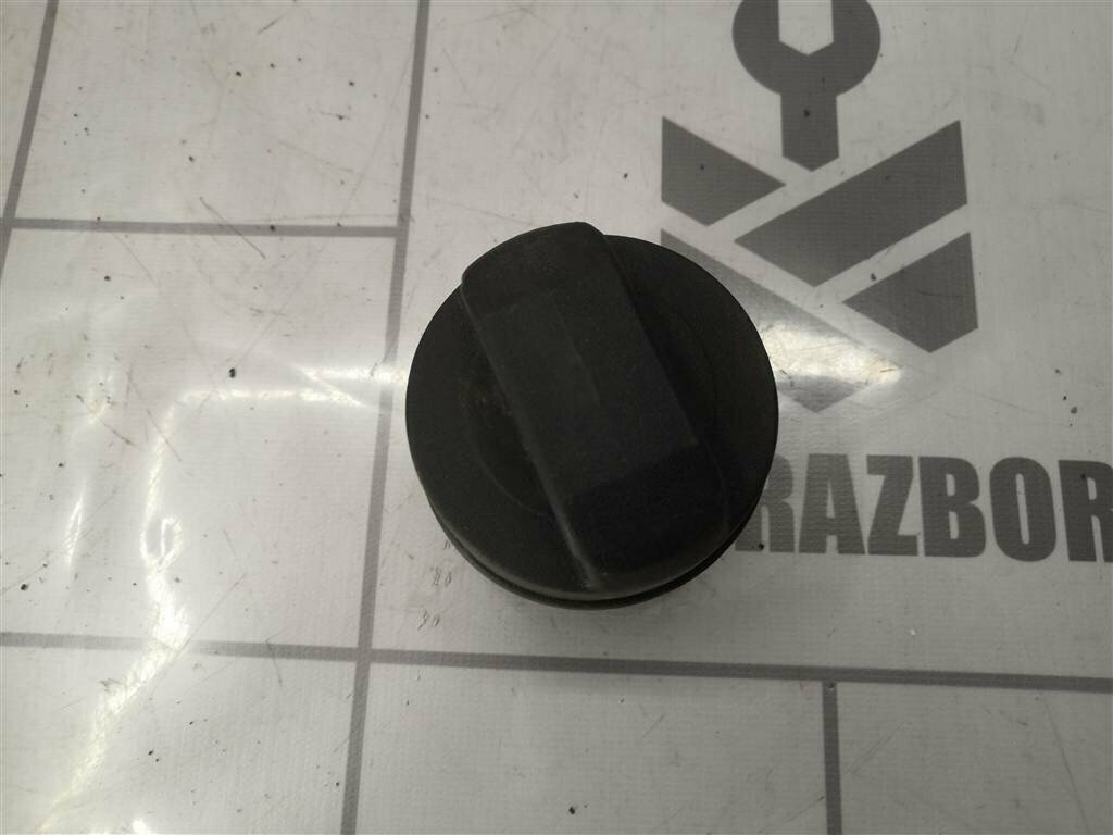 Крышка топливного бака VW Golf 3 Vento 91-97