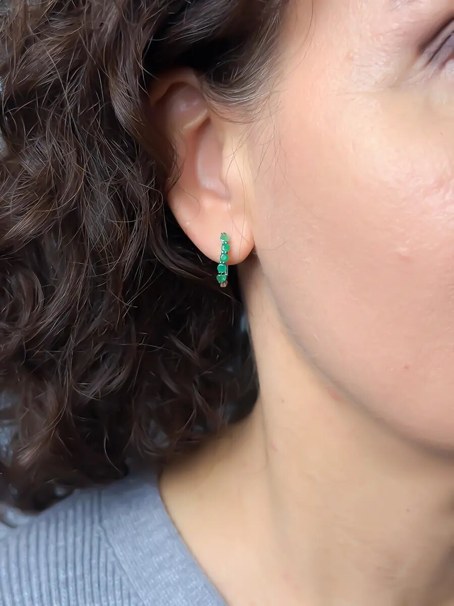 Серьги, серебро, 925 проба, родирование, чернение, изумруд