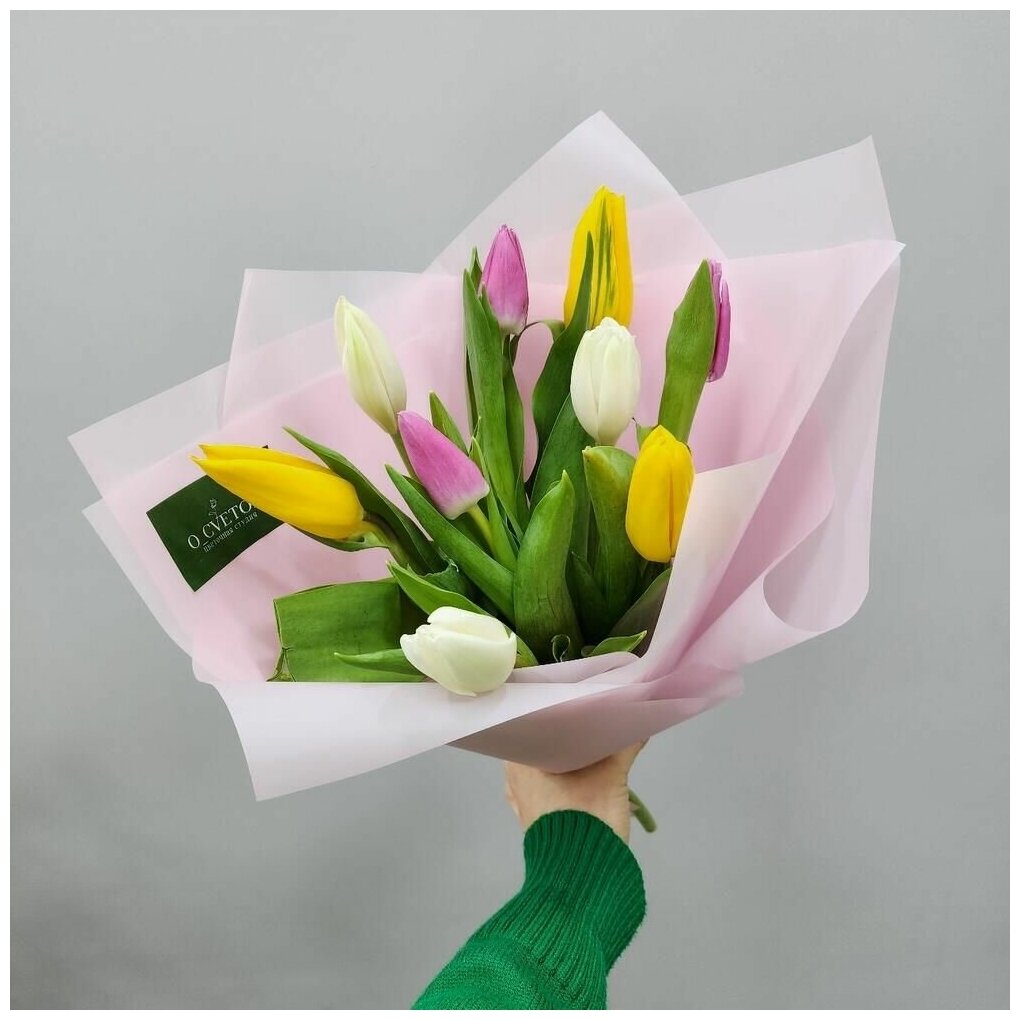 Букет Well Flowers "Тюльпаны на 8 Марта", 7 цветов, высота 45см свежий букет цветов