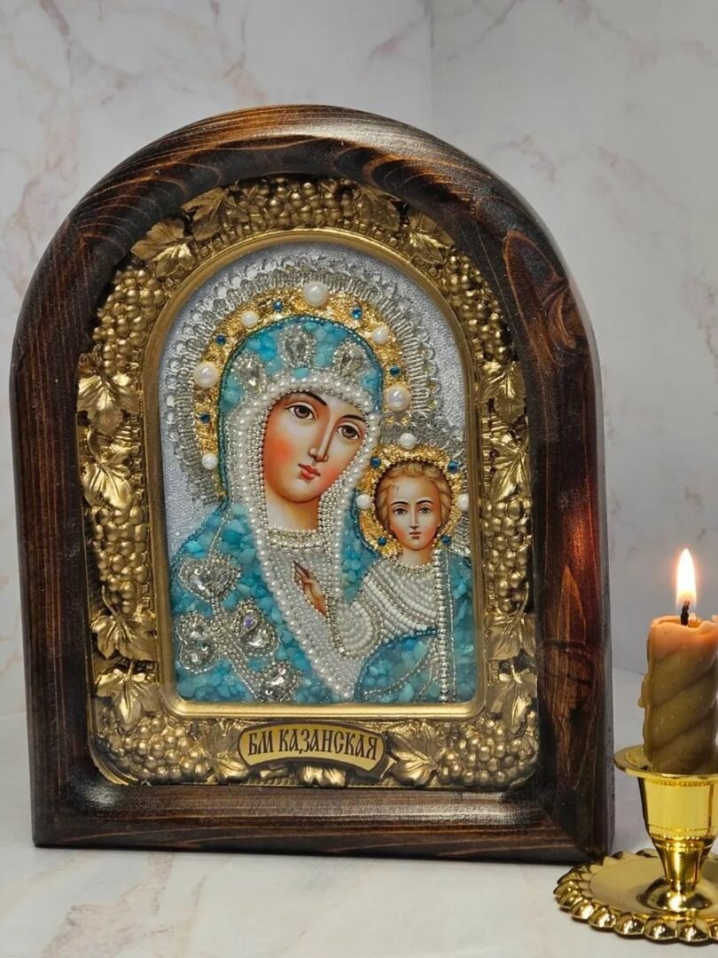 Икона Казанской Божьей Матери освященная на дереве с бисером дивеевская 23-18 см