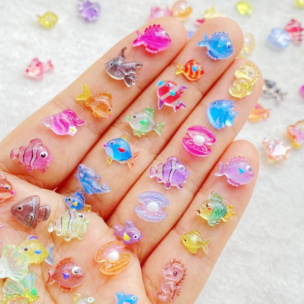 Миниатюрные фигурки из смолы 50 шт.