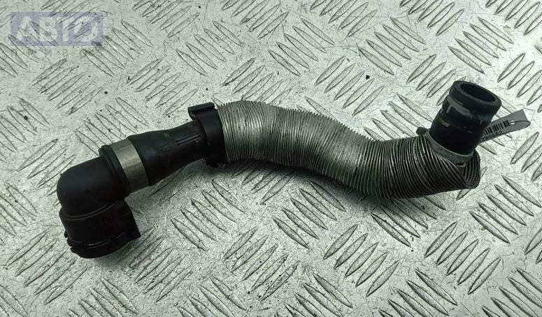 Патрубок отопителя (печки) Opel Vectra C (2002-2008)