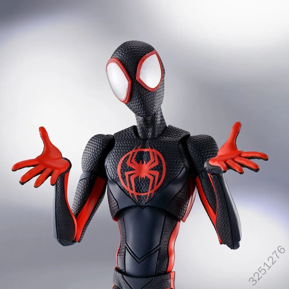 Фигурка Spider-Man Miles Morales Action Figure, ABS пластик, Майлз, шарнирная, для мальчиков, Красный/Черный, 1 шт. — фото 1