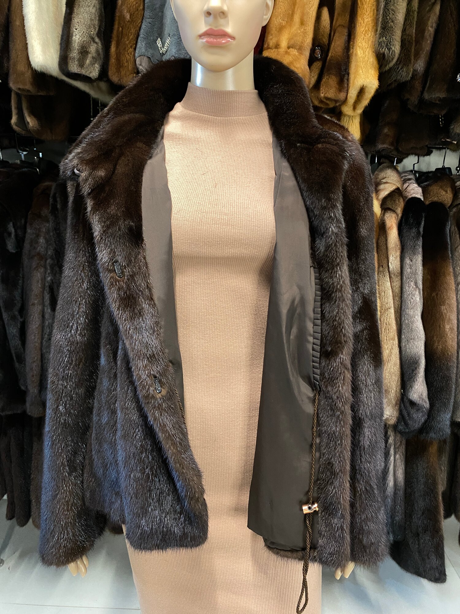 Шуба. Натуральная. Норка. Автоледи 48- 50 р.