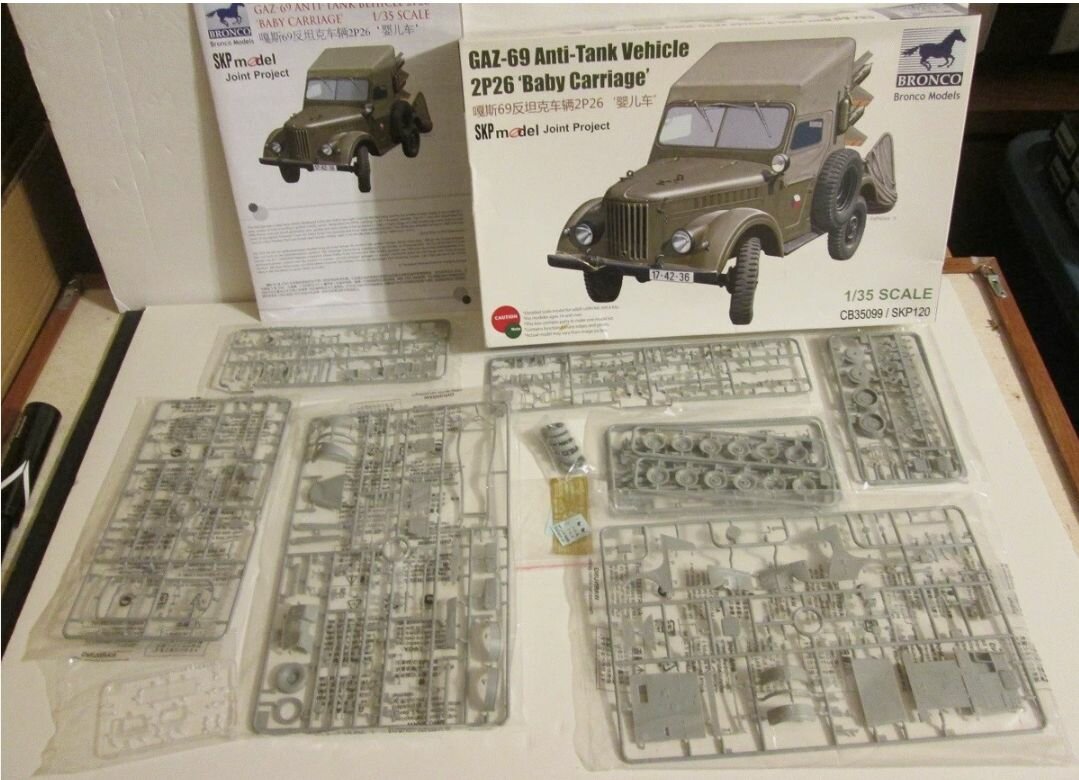 Сборная модель Bronco CB35099 1/35 ГАЗ-69 с птрк 2P26 Шмель (Baby Carriage)