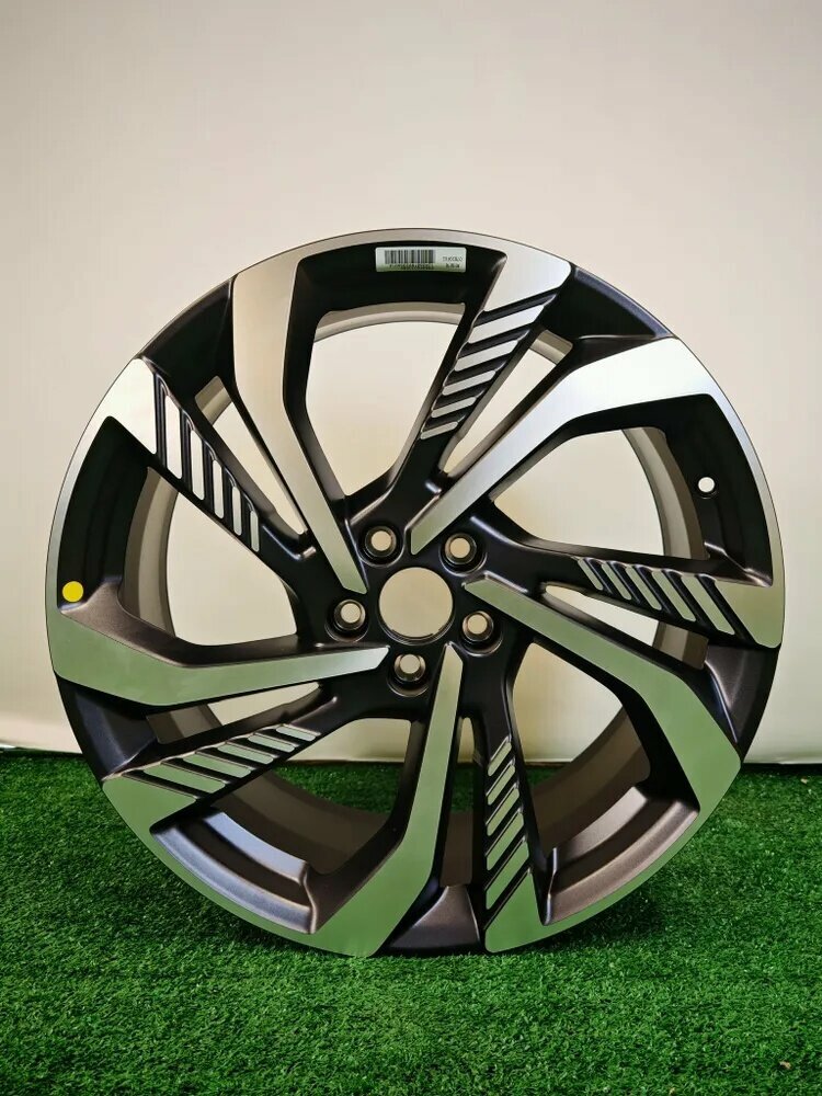 Geely Колесный диск Кованый 20x8" PCD10х108 ET52 D63.4