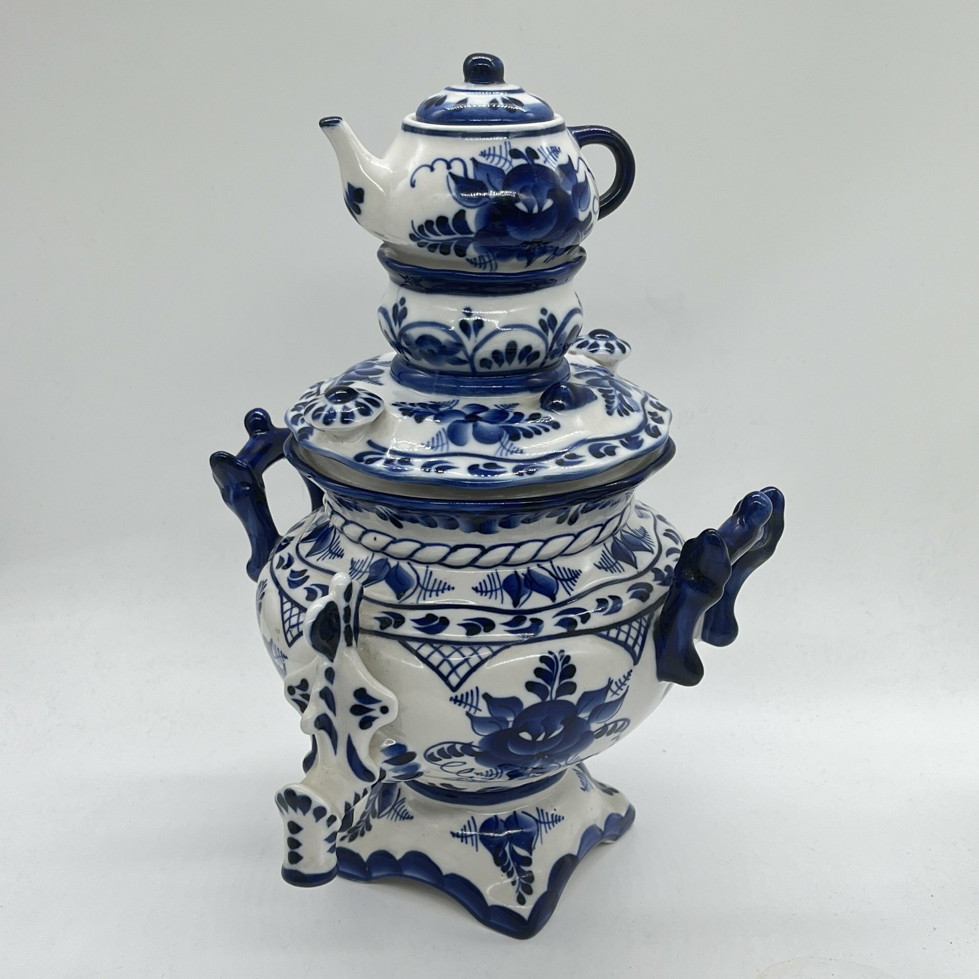 Самовар декоративный с миниатюрным чайником и расписным растительным декором