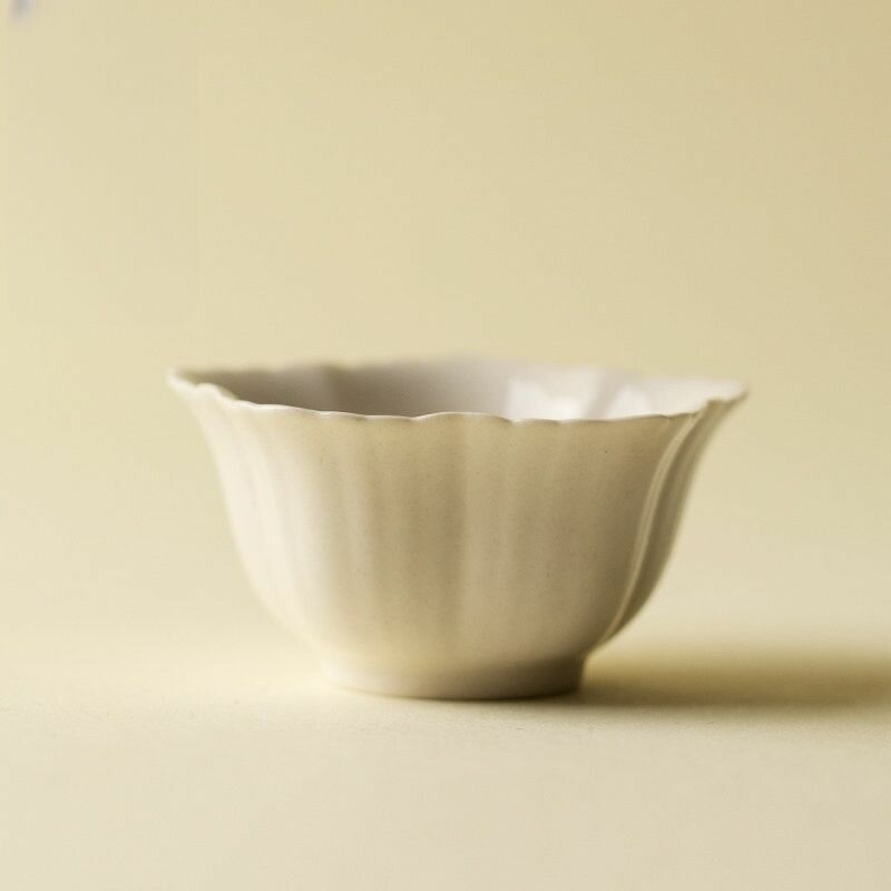 Чайная чашка керамическая ручной работы, японский стиль, белая, 25 мл