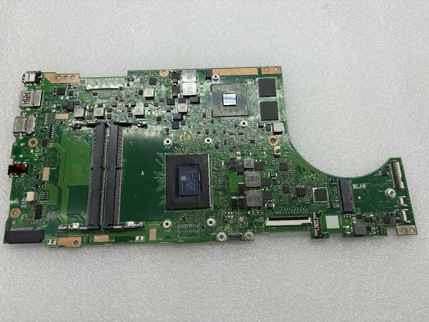 Материнская плата ASUS X510QR A10-9620P (039967)