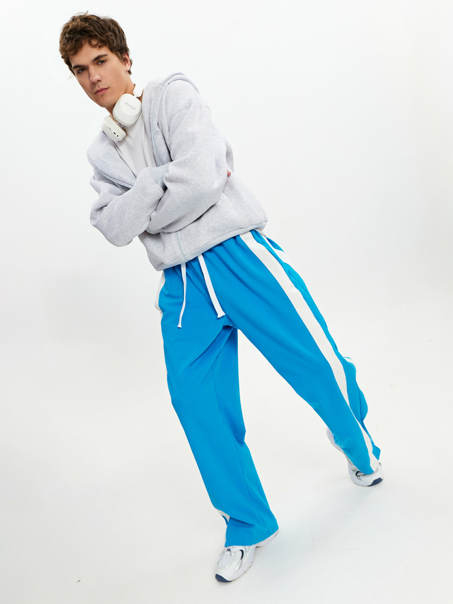 Брюки спортивные