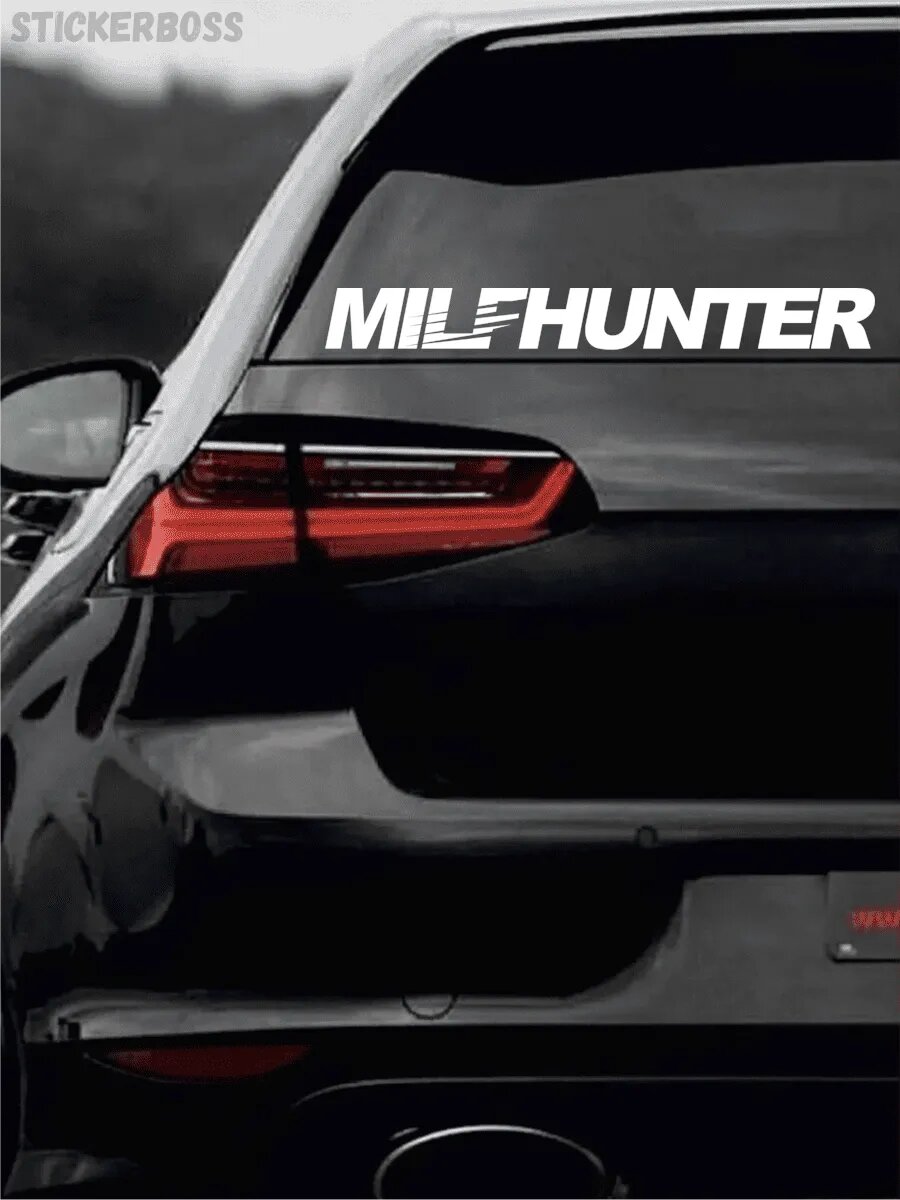 Наклейка на авто MILFHUNTER 40 см