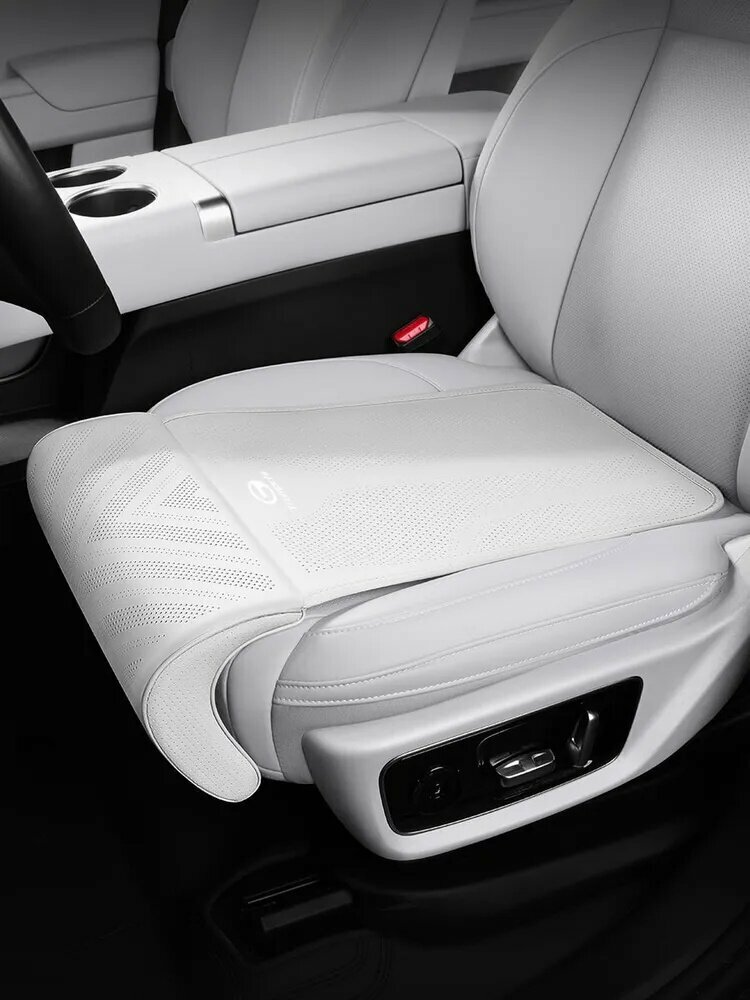 GAC Автомобильный чехол на Передние сиденья, Сиденье водительское, Перфорированная экокожа, 1 шт.