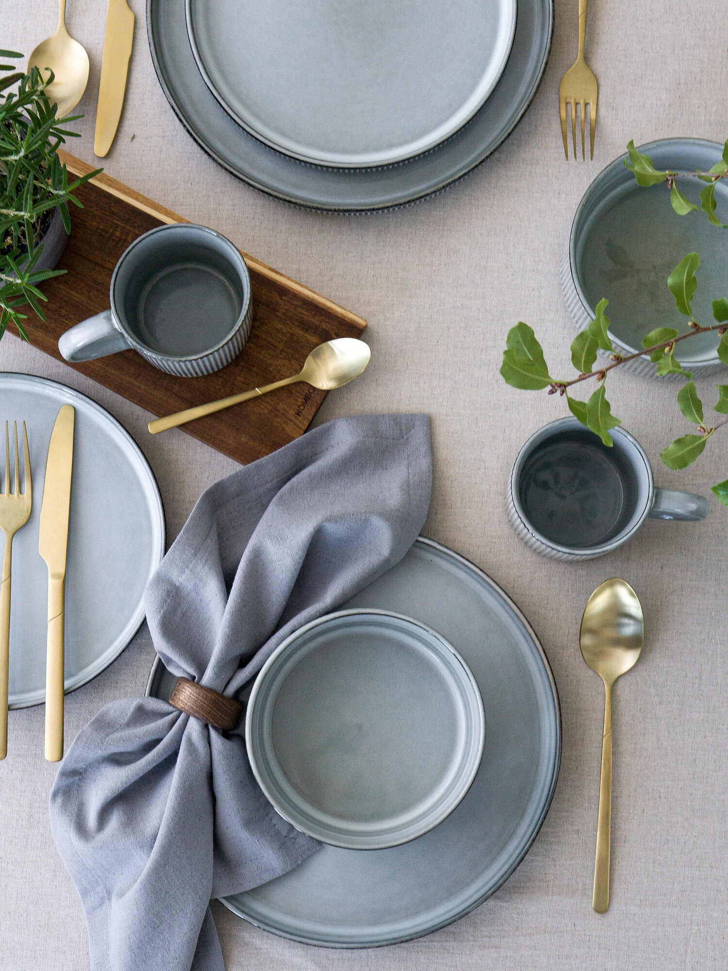 Набор посуды на 2 персоны 8 предметов "Verge Blue" керамика, столовый сервиз обеденный. Посуда Коралл