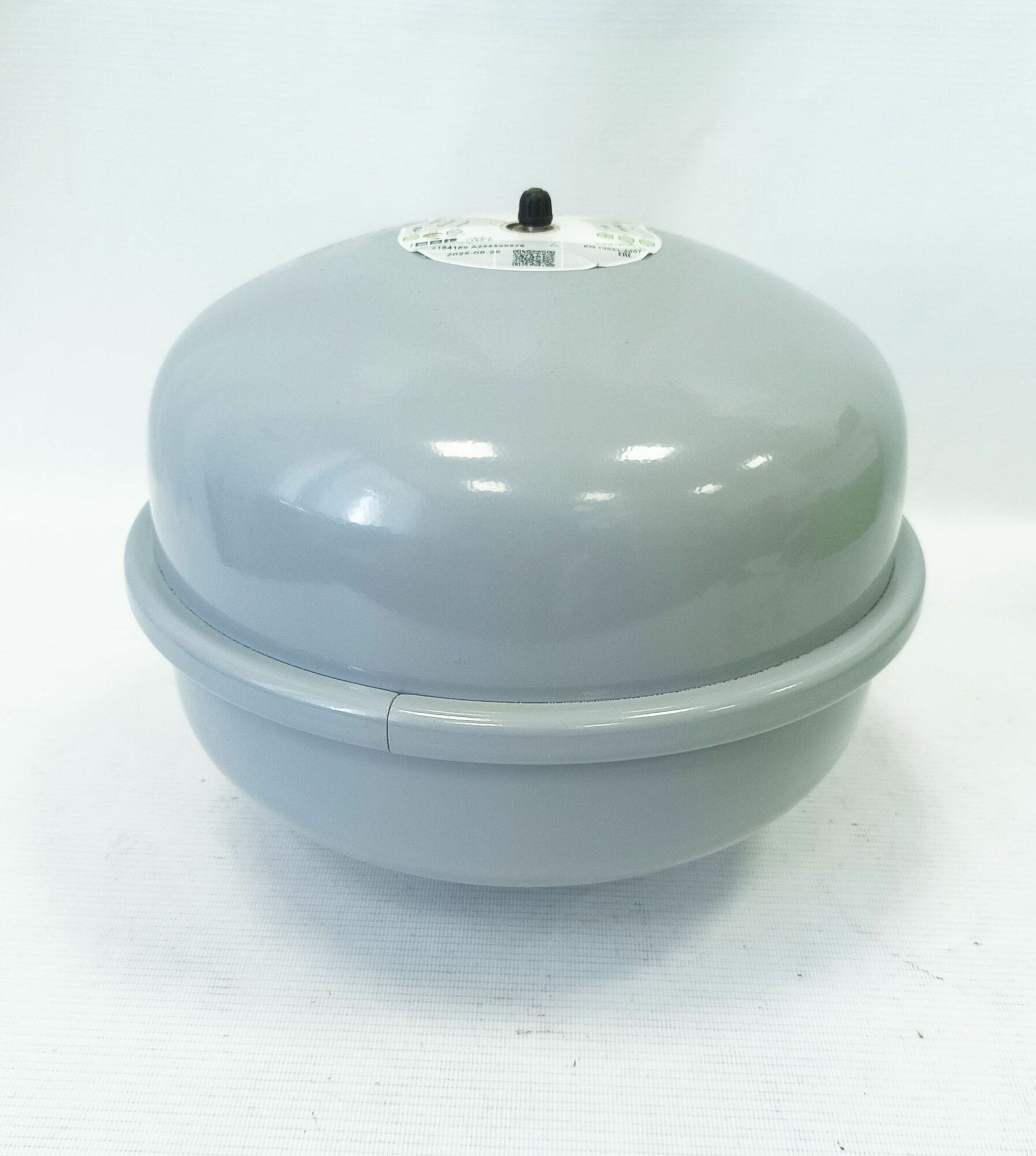 Reflex N8 расширительный бак мембранный для систем отопления, 4 bar/120C