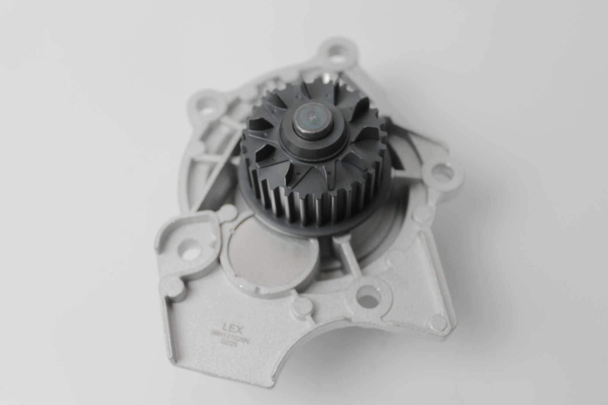 Насос водяной помпа двигателя VOLKSWAGEN Passat B6/B7 SKODA Superb 2 AUDI A6 C7, A4 B8, 1.8-2.0TSI