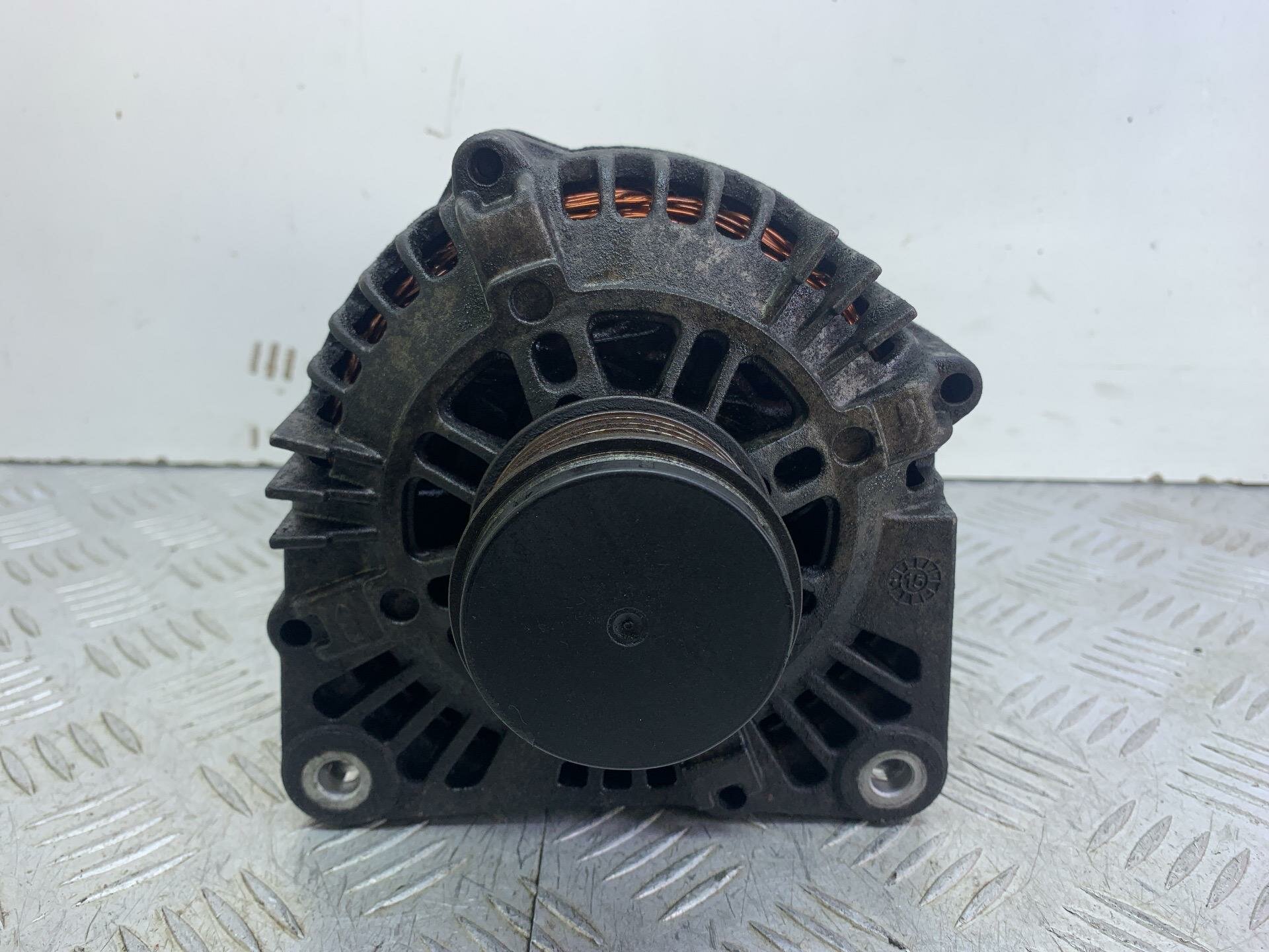 Генератор Audi Q5 8R рест. 2015 059903018R